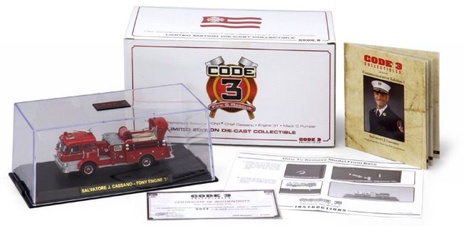 Code 3 Commemorative Edition FDNY Chief Cassano Engine 31 (12562)