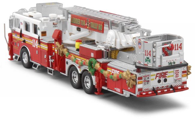 Code 3 FDNY Christmas Ladder 114 (12568)