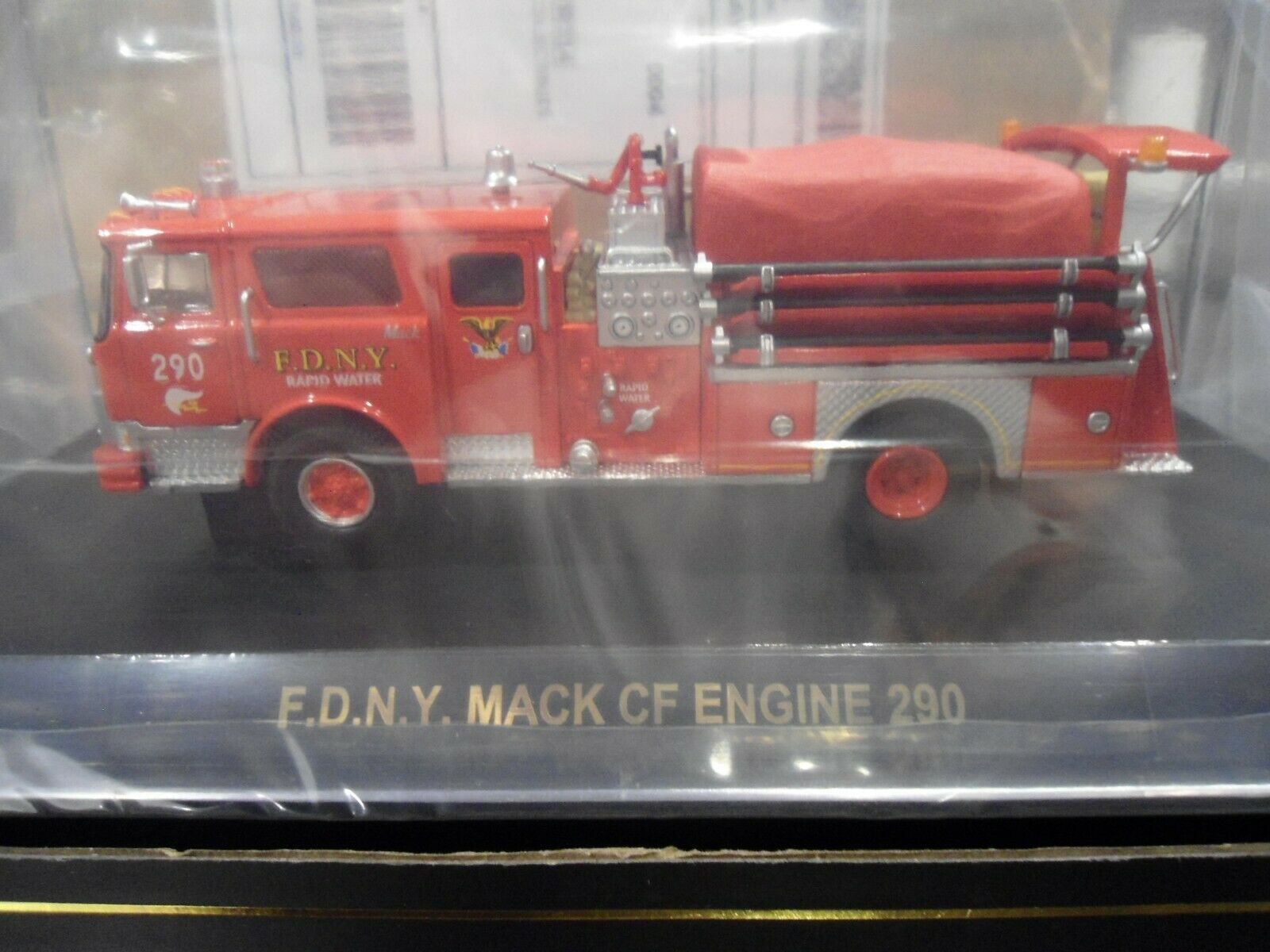 Code 3 FDNY Engine Co. E-290 "Rapid Water" (12336)