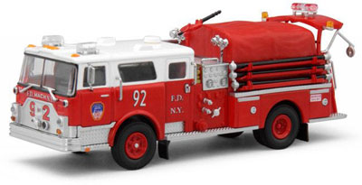 Code 3 FDNY Mack CF Engine 92 (13041)
