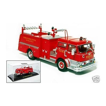 Code 3 FDNY Mack CF Engine 92 (13041)