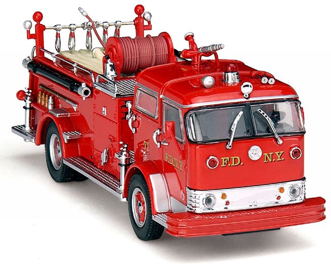 Code 3 FDNY Mack E-71 C Pumper (12350)