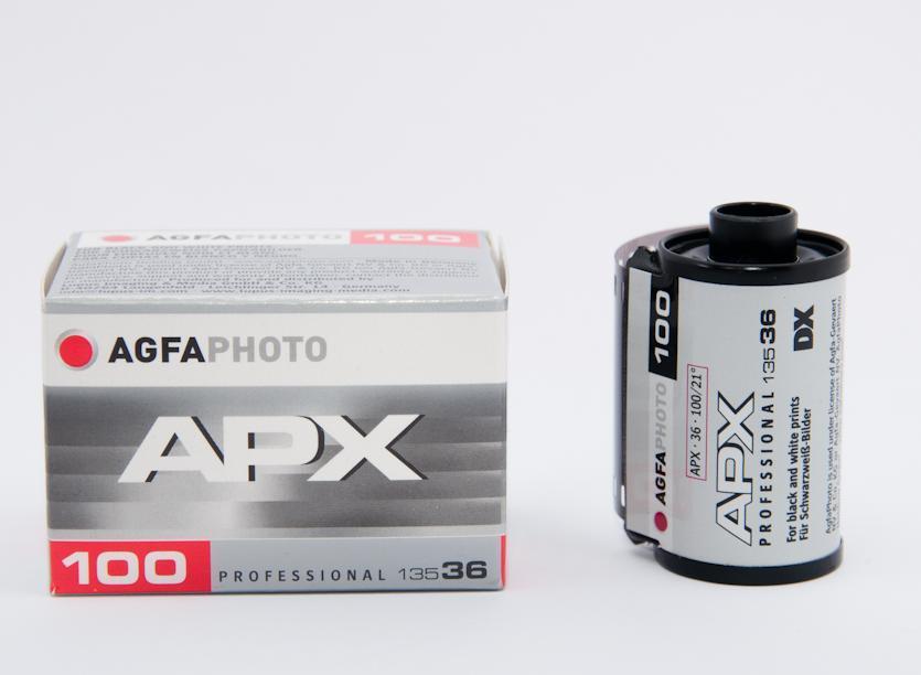 Agfa Agfapan APX 100 B & W Film 35mm x 36 Exposure - 35 mm Black and ...