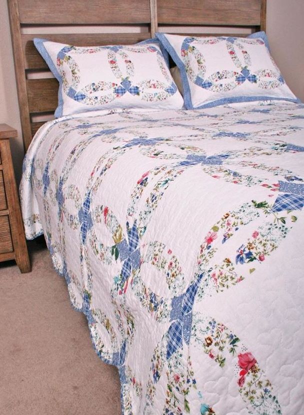 Blue Romantic Wedding Ring Quilt Set