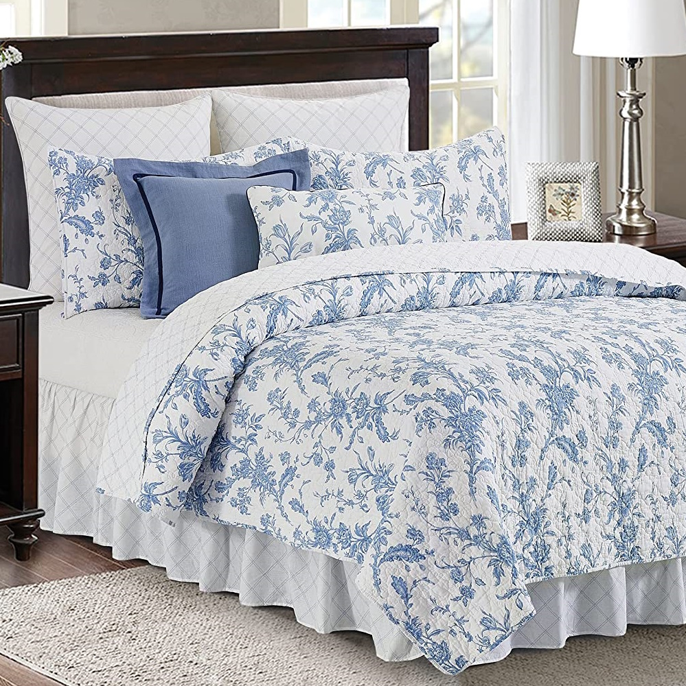 C&F Williamsburg Bleighton Blue Quilt Set
