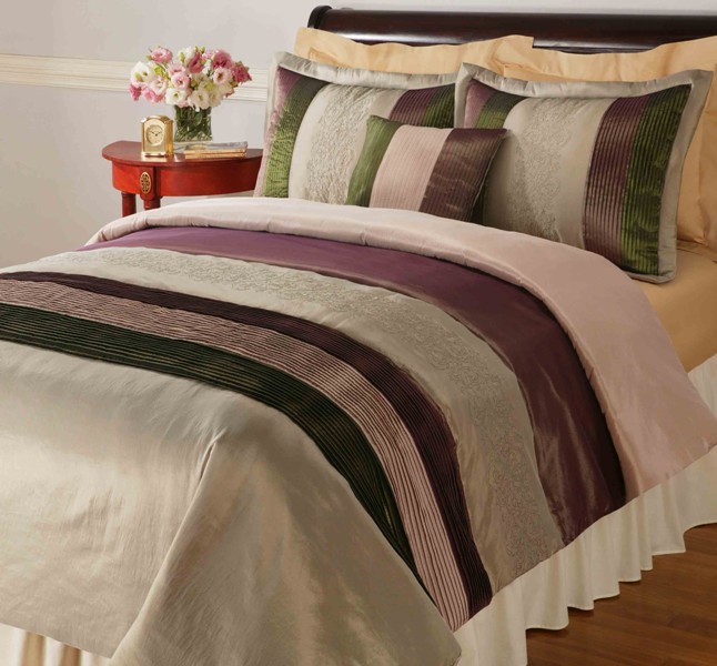 Inspiration Brown Satin Quilt Set