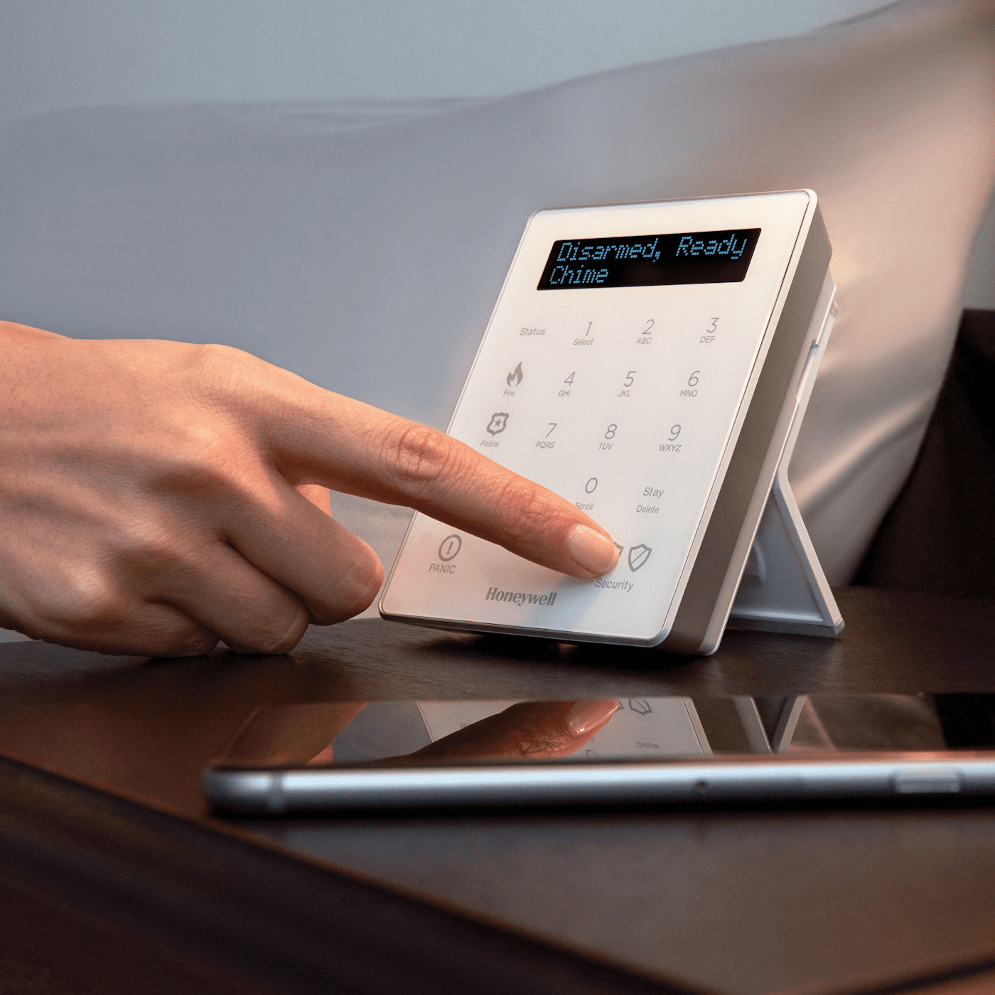 LKP500-DK - Resideo Honeywell Home Desk-Mount Stand (for Lyric Keypad)
