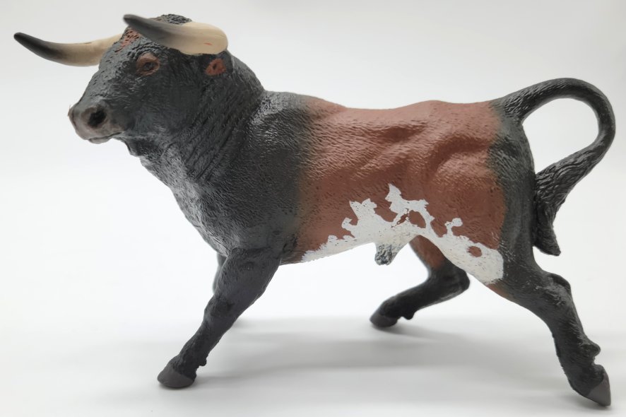 Papo Spanish Bull #51183 - Vicious Looking Fighting Bull