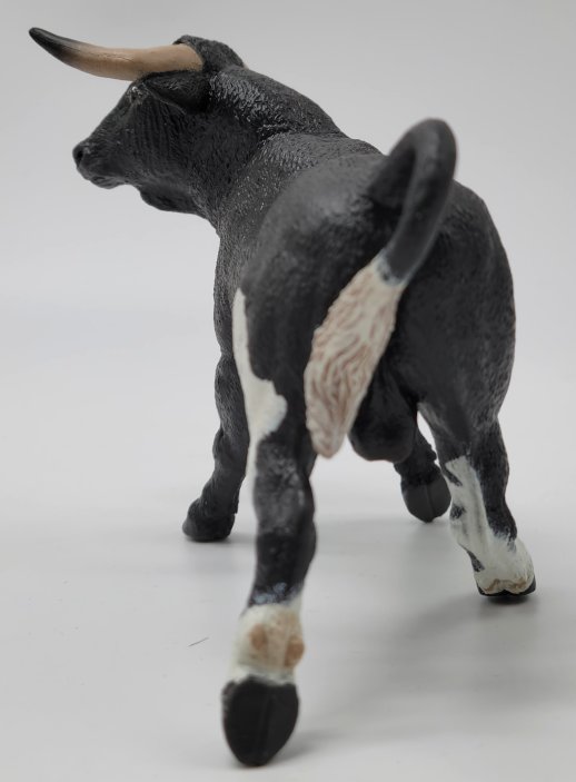Papo Spanish Bull - Black & White #51184 - Sizeable Horns