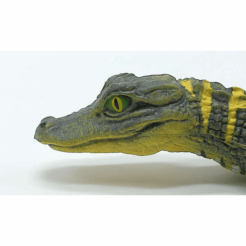 Safari Ltd. - Baby Alligator #101073 - Beady Green Eyes