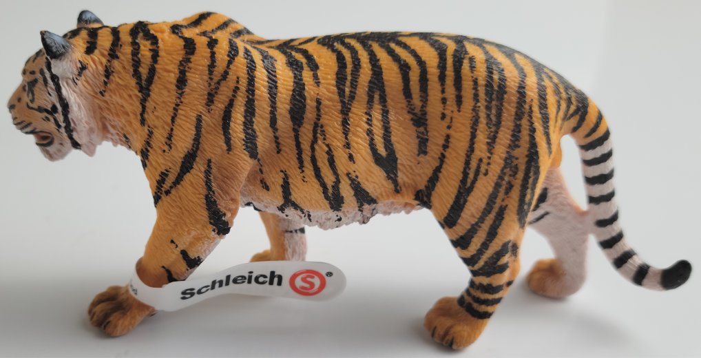 Schleich Tiger #14729 - Quietly sneaking up on its Prey
