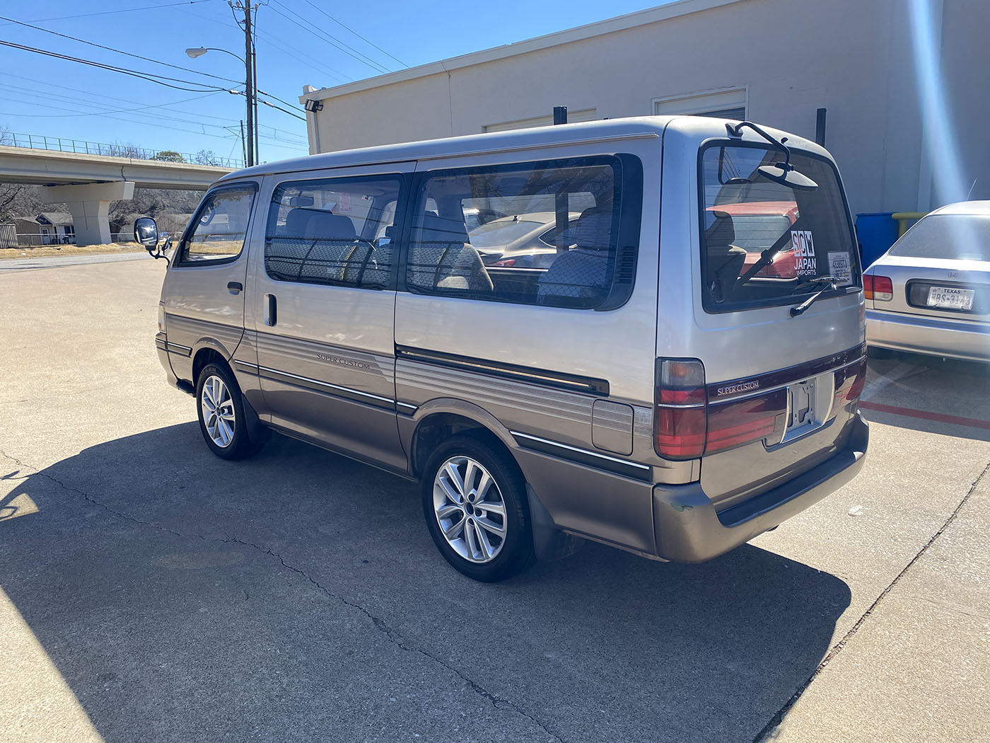 1995 JDM RHD TOYOTA HIACE SUPER CUSTOM VAN 2.0L