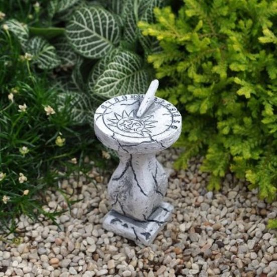 Echo Valley mini sundial fairy garden