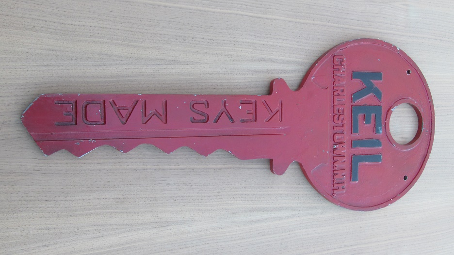 ORIGINAL KEIL KEY ADVERTISING DEALER DISPLAY SIGN LARGE