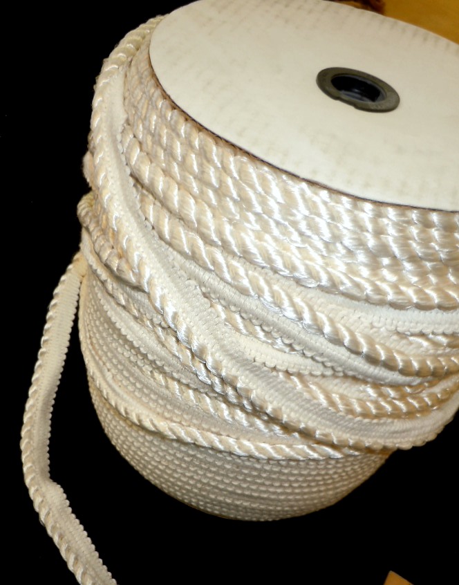 Color Vanilla Lip Cord