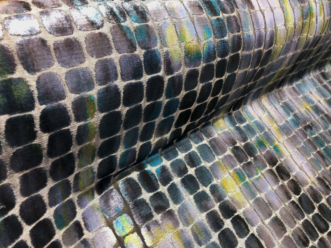 Mica Sea glass Cut Velvet