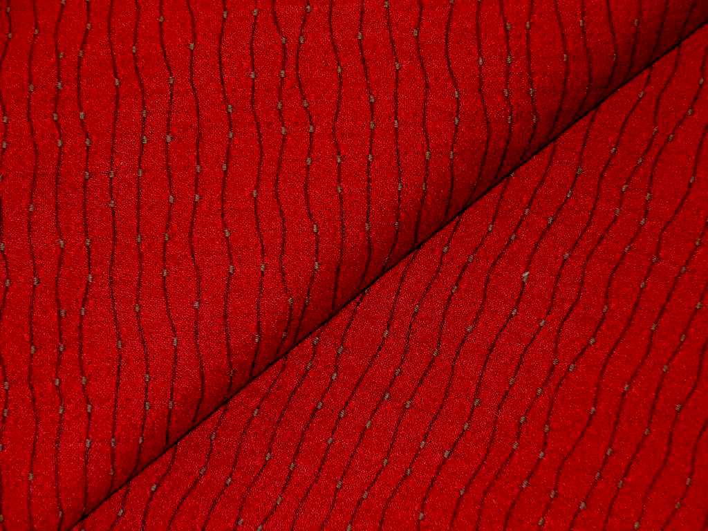 Pattern Wiggle in color Red