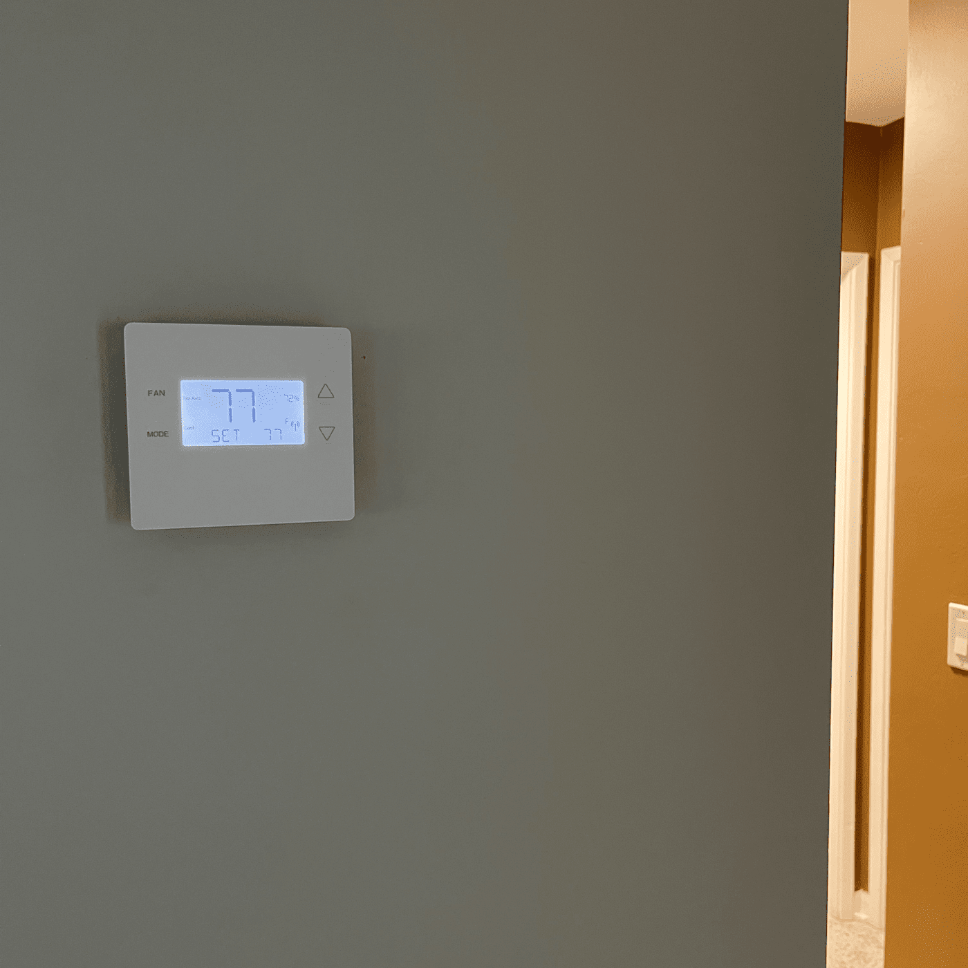 2GIG-STZ-1 - 2GIG Wireless Z-Wave Plus Smart Thermostat