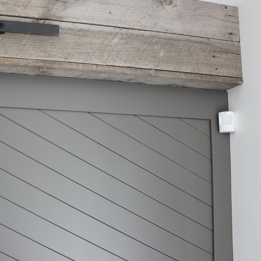 QS1231-840 - Qolsys IQ Wireless S-Line Motion Detector (with Pet Immunity)