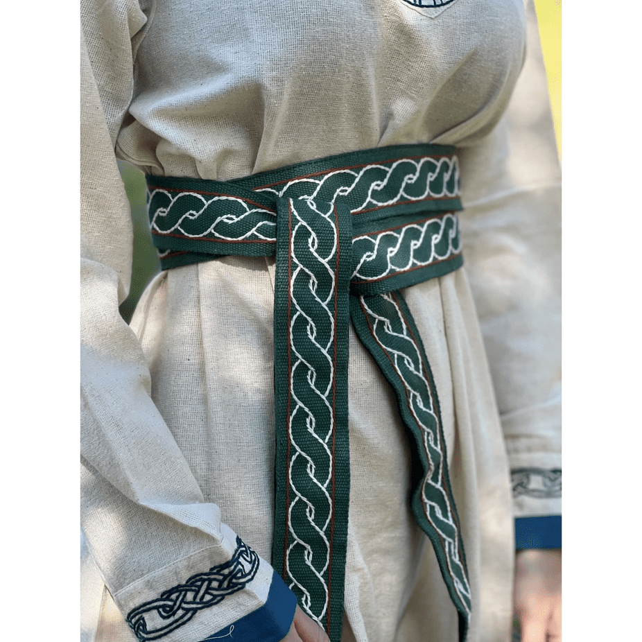 Embroidered Viking belt "Elina" is a total of 5 cm wide and about 235 ...