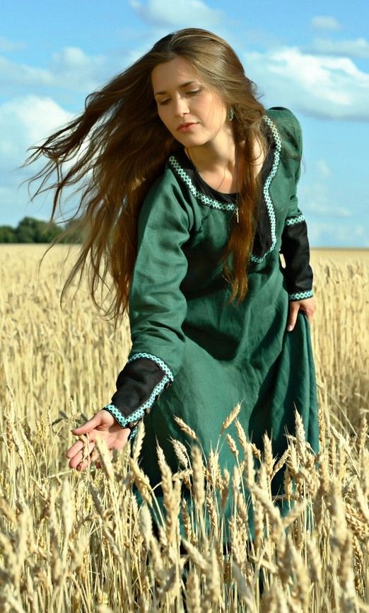 Lady Tunic medieval clothing renaissance costume