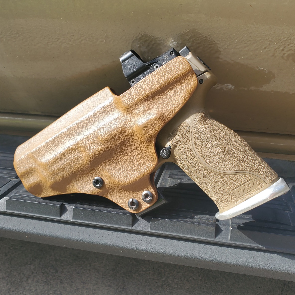 AIWB Delta Holster with Monoblock Clip