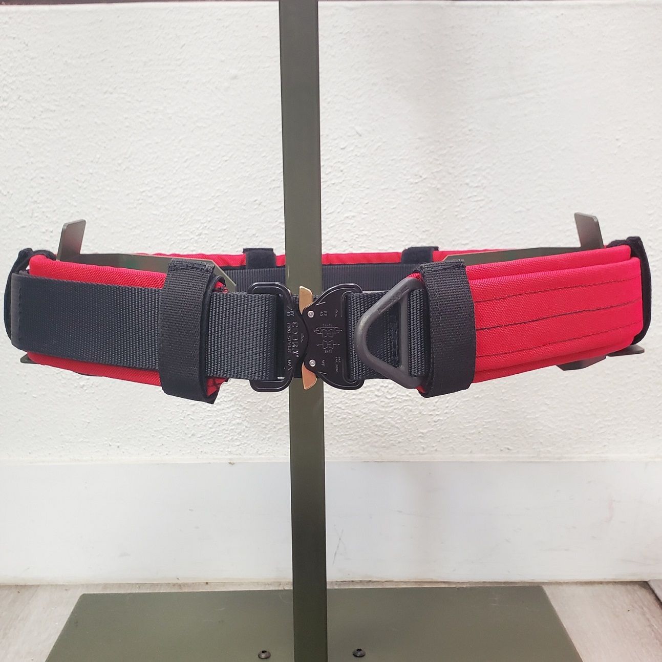 Instructor Red Pro Grunt Rig Padded Belt System