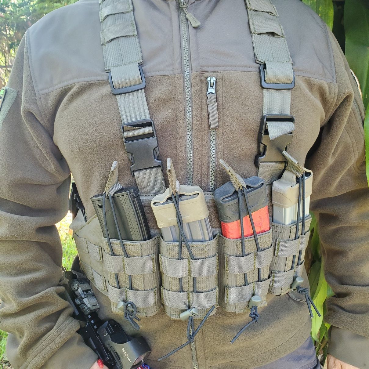 Quadruple AR15 Mag Rapid Response Light Chest Rig