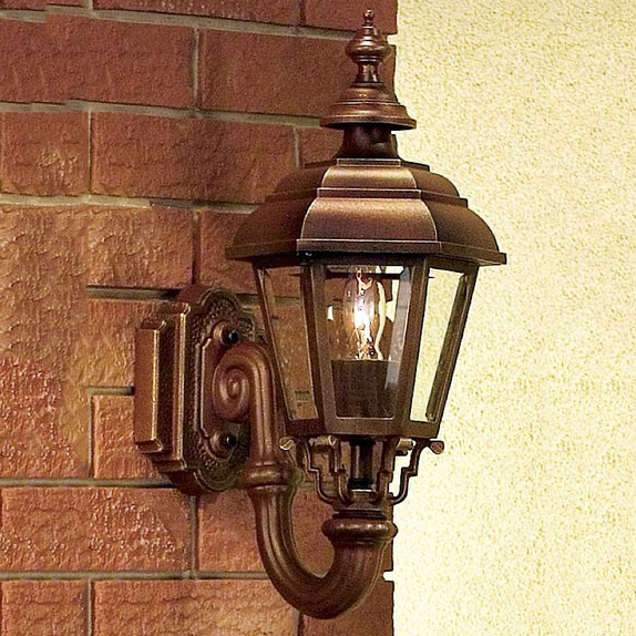 Hanover Lantern B23FSM Jamestown Small Traditional Outdoor Sconce ...