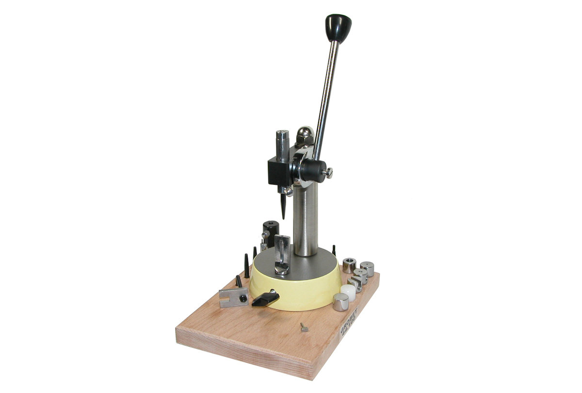 Staking Set with Self-Raising Arm