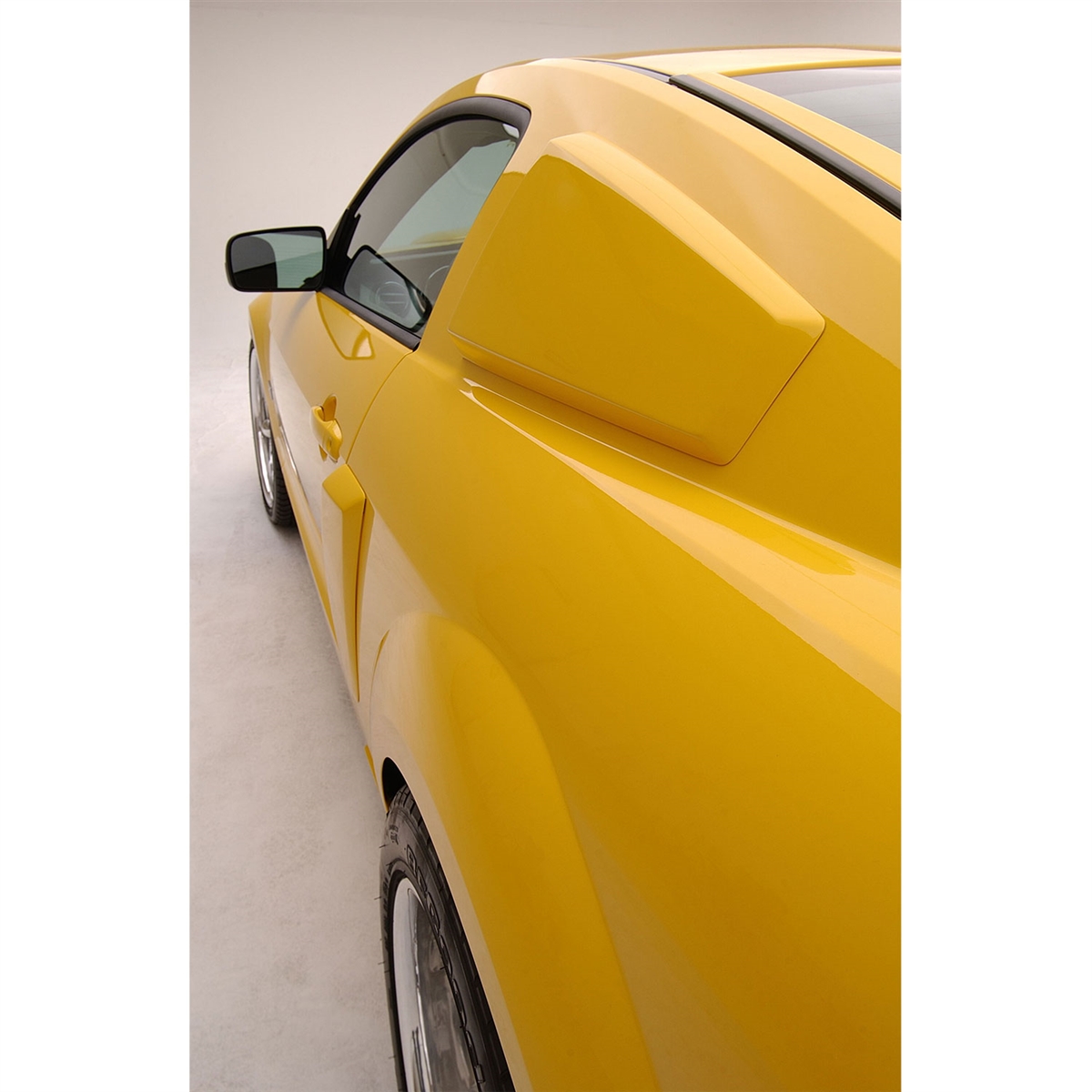 2005-2009 Ford Mustang Quarter Window Scoop Set 3dCarbon 691018