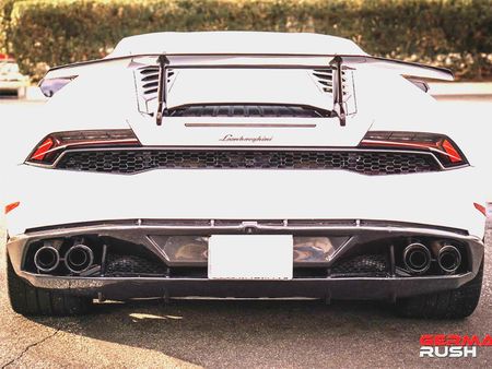 2014-2019 Lamborghini Huracan Rear Bumper Carbon Fiber