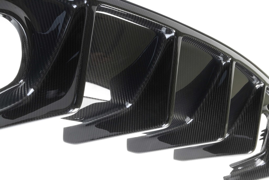 2015-2020 Dodge Charger Hellcat Carbon Fiber Rear Diffuser APR