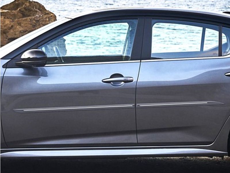 2020-2023 NISSAN SENTRA CHROMELINE PAINTED BODY SIDE MOLDING CF7-SENTRA20
