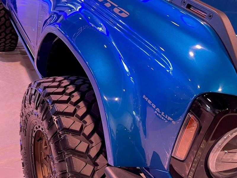 2021-2023 FORD BRONCO FIBERGLASS FRONT FENDERS