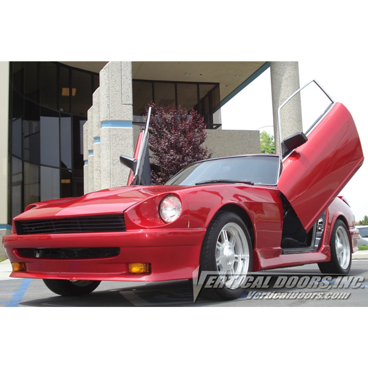 240Z Vertical Lambo Doors