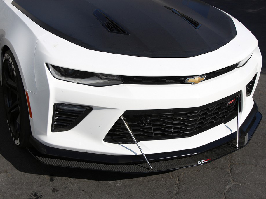 APR CW-603624 Camaro SS 1LE Carbon Fiber Splitter with Rods 2016-2018