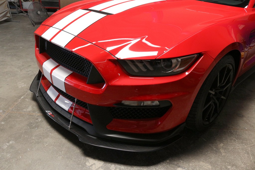APR CW-201535 Shelby GT350 Carbon Fiber Wind Splitter 2016-2017