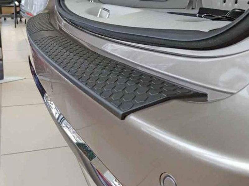 2017 - 2023 CHRYSLER PACIFICA REAR BUMPER PROTECTOR