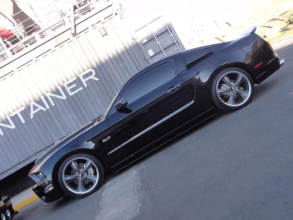 Ford Mustang Conversion Kit to 2013 GT500 Style 2013 2014