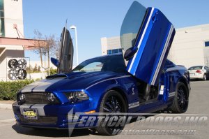 Mustang Vertical Lambo Doors 2011-2014 VDCFM11