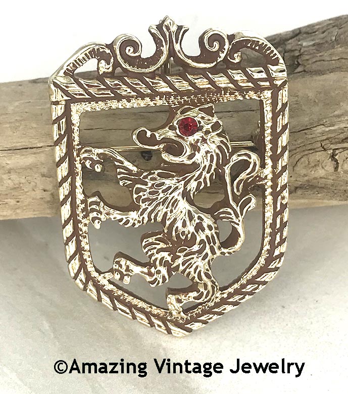 ROYAL CREST Pin/Pendant - Goldtone