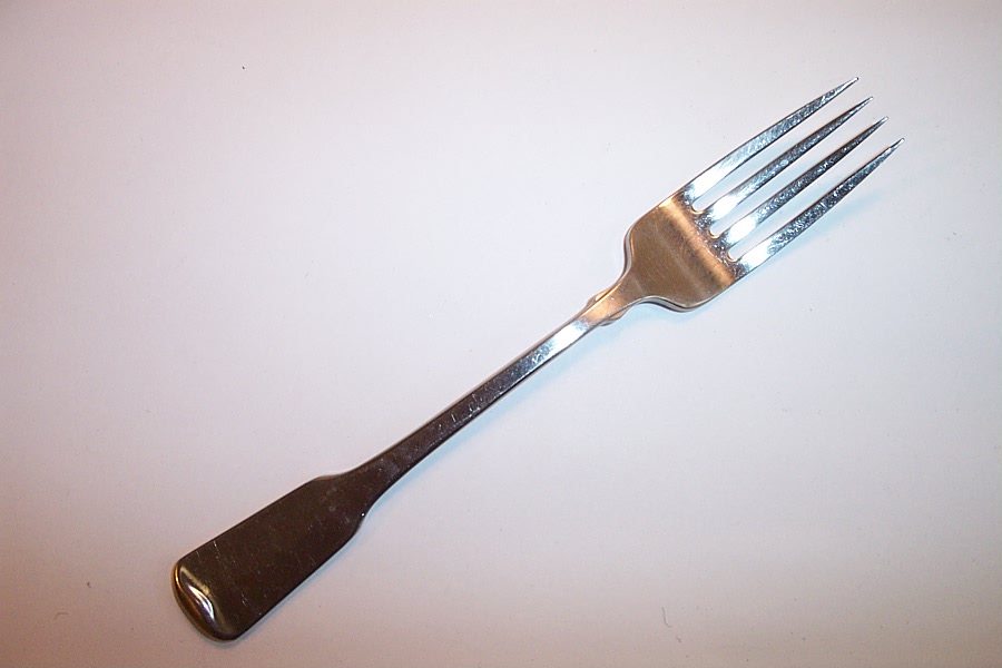 Oneida Heirloom American Colonial replacement stainless flatware matching.