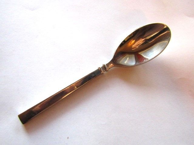 Oneida SHAKER Place / Soup Spoon