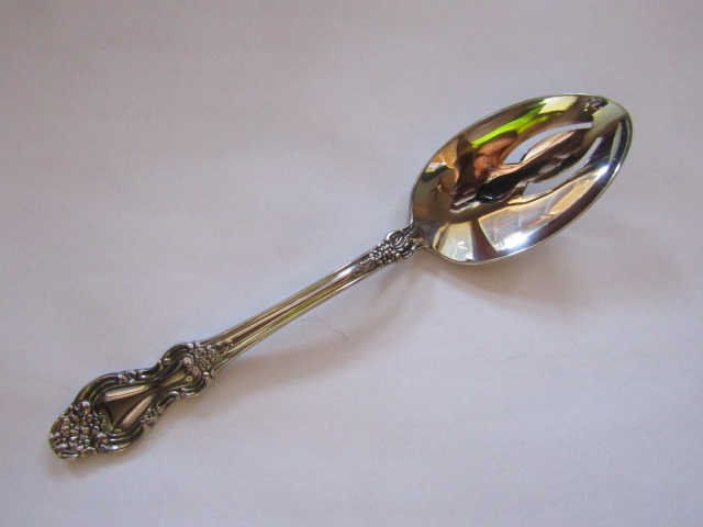 Reed & Barton COLONIAL FRENCH Pierced Serving Spoon