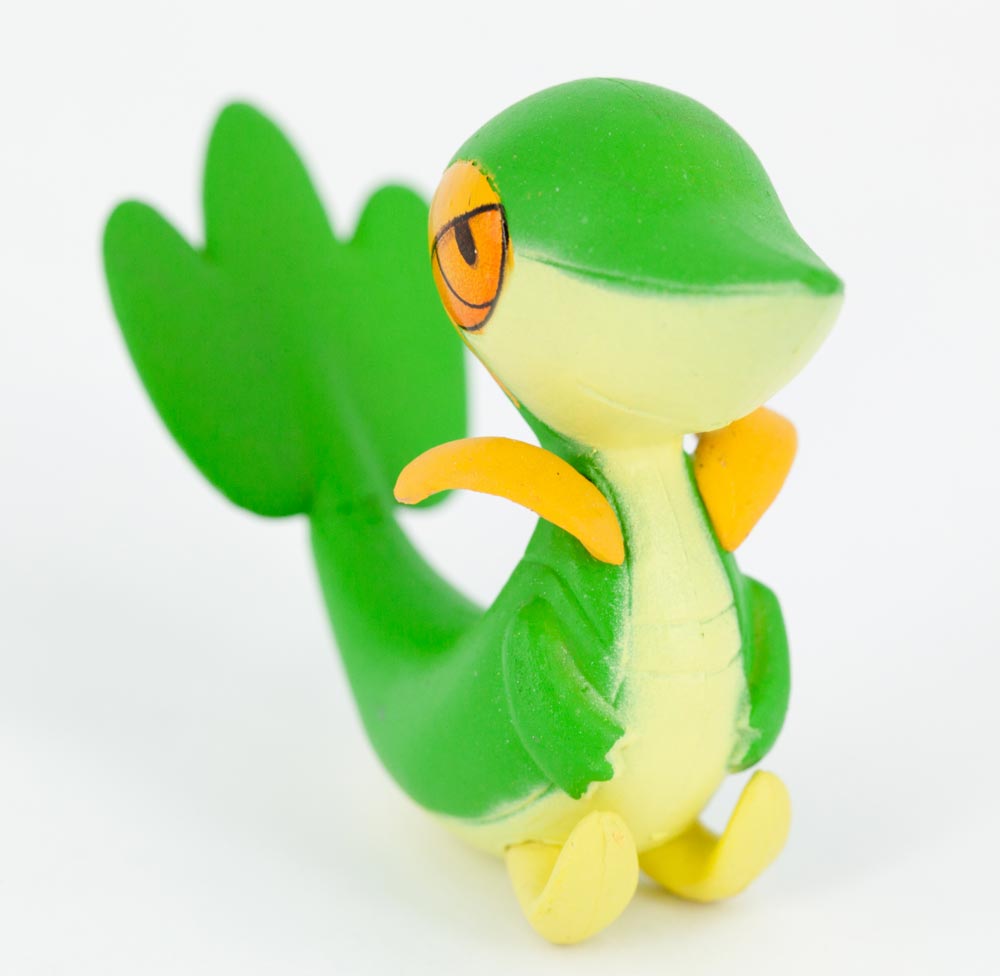 Pokemon Snivy Toy