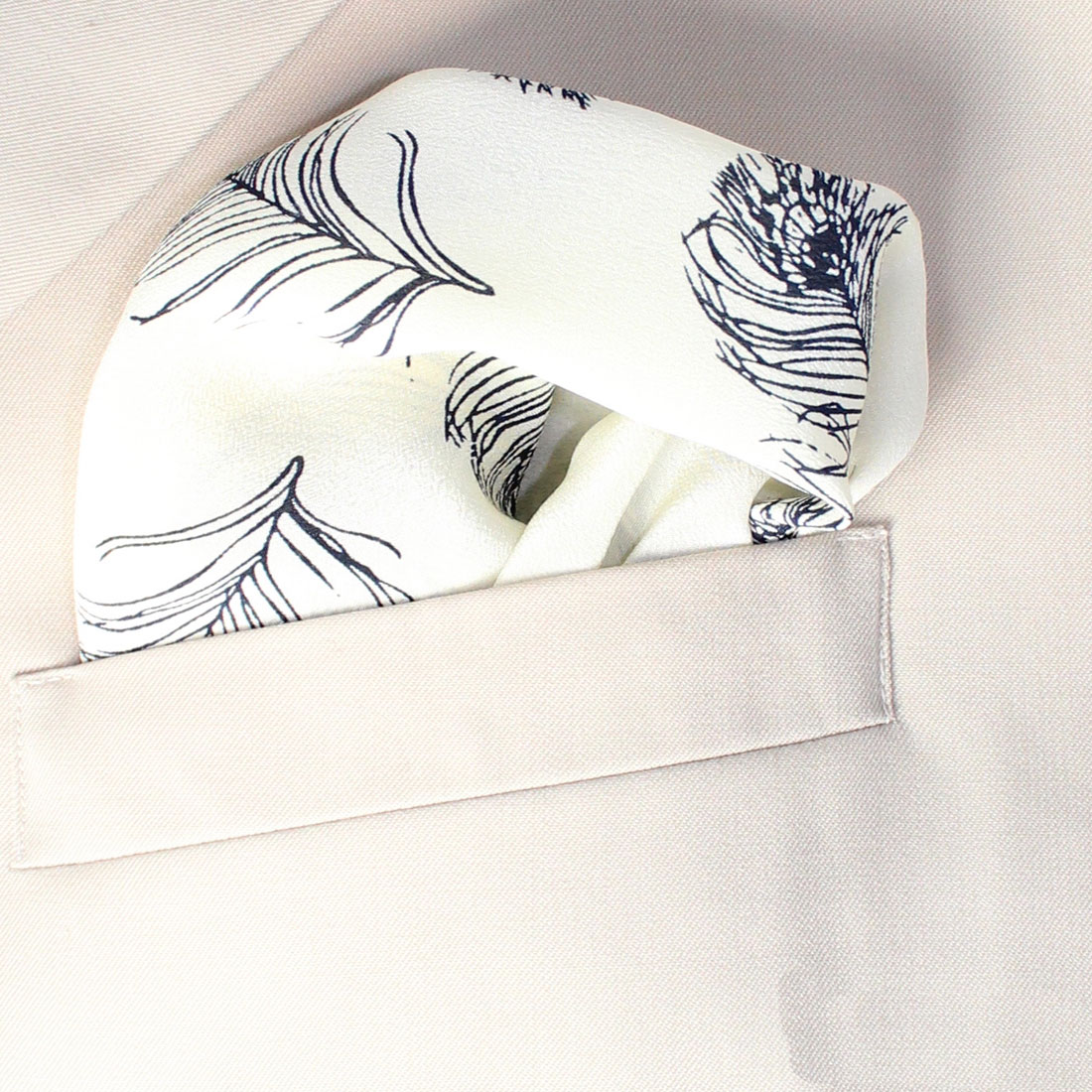 Black Ivory Palm Print