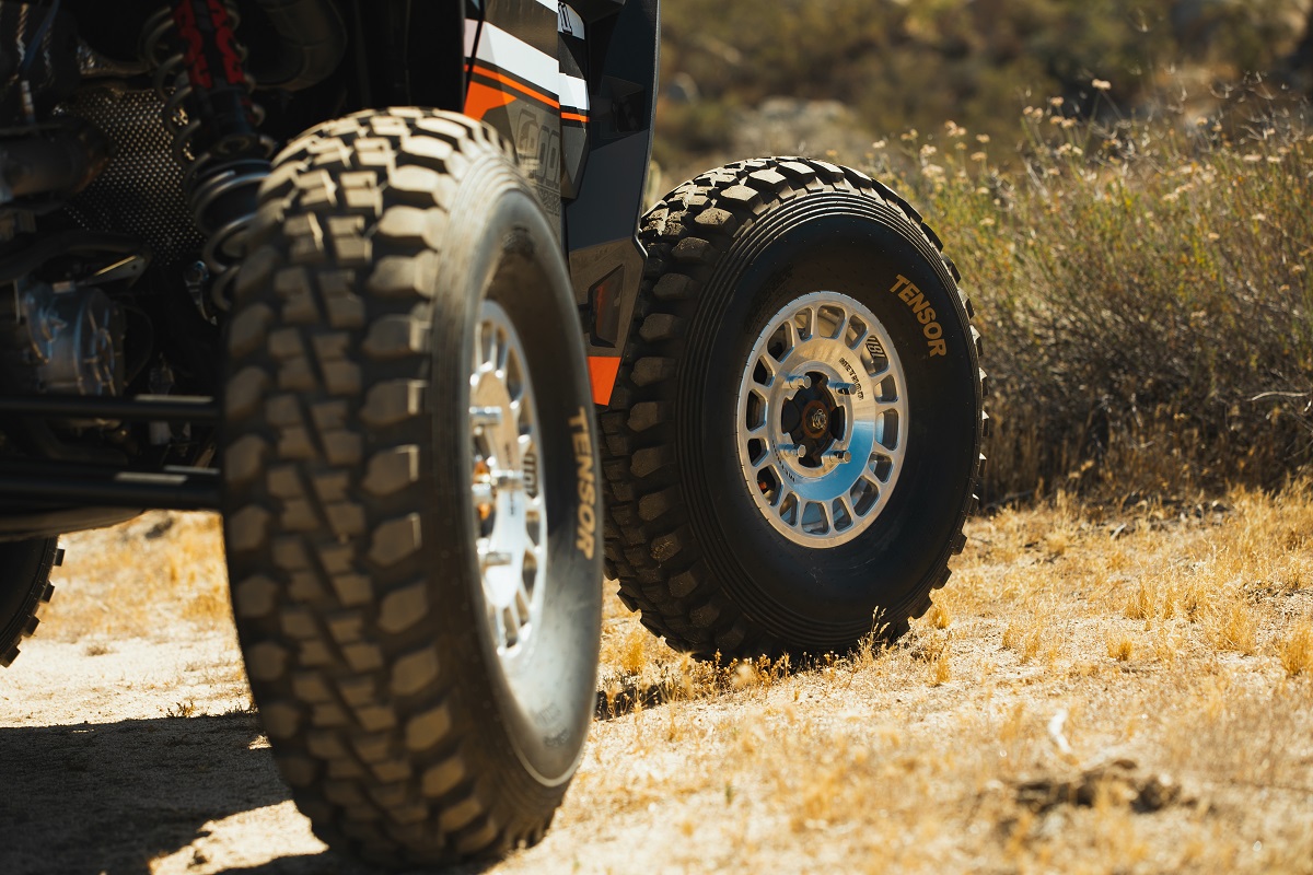 Tensor DS Desert Series 33" UTV Tire