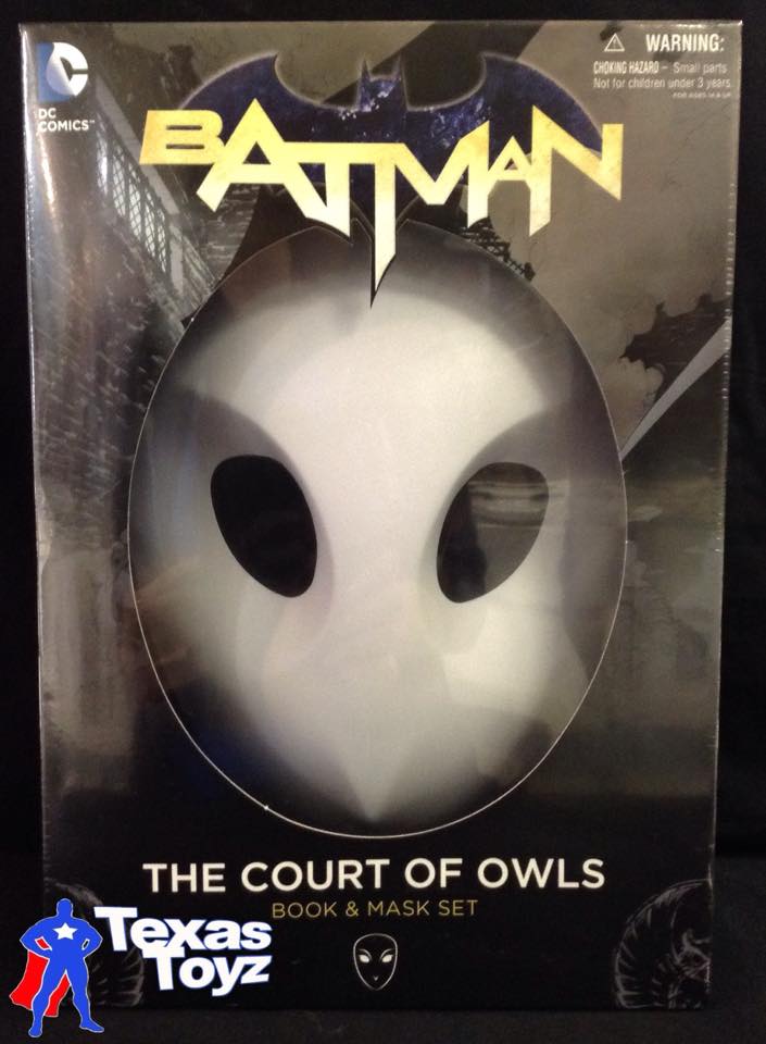 DC Comics The Court of Owls Cosplay Replica Mask & Book Set (Batman ...