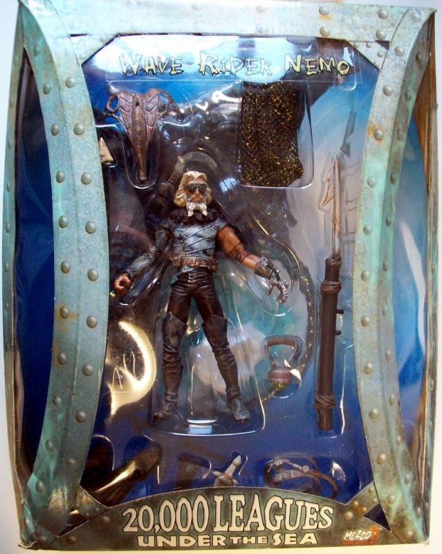 Mezco 20,000 Leagues Under the Sea Wave Rider Nemo Figure